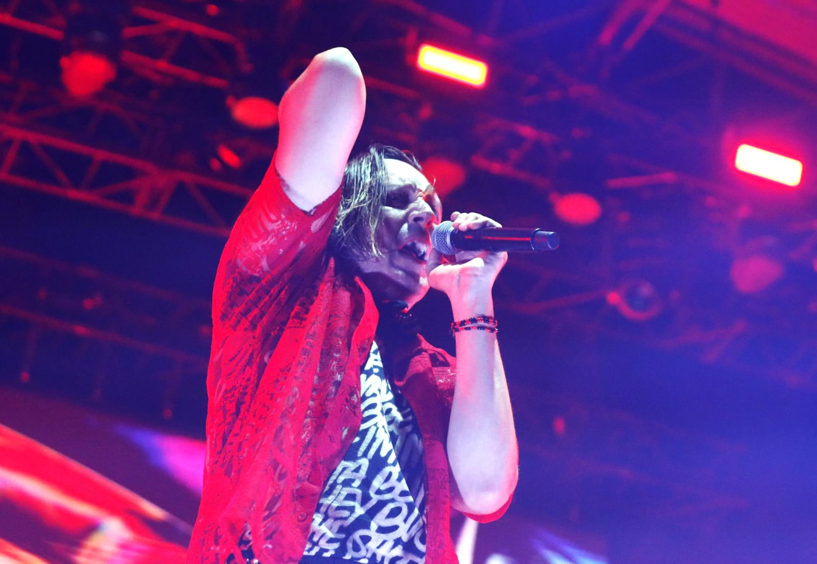 Icónica Santalucía Sevilla Fest vibra con la gran noche de Arcade Fire, !!! (Chk, Chk, Chk) y ...