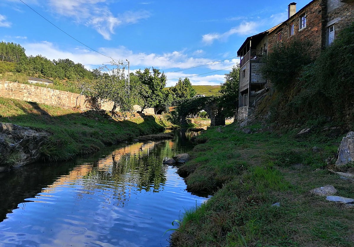 El pueblo de Zamora que pertenece a España y también a Portugal y tiene ...