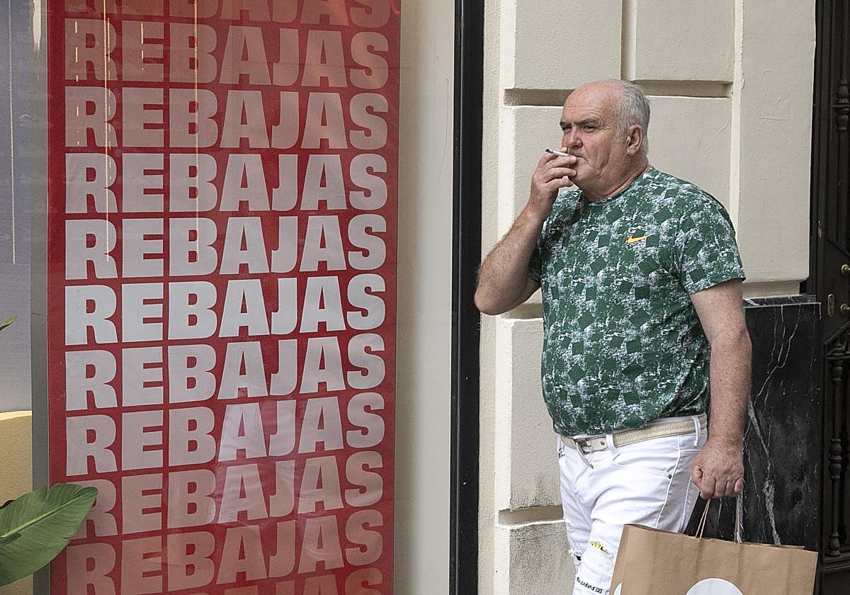 Cuándo empiezan las rebajas de verano en 2025 hoy: fecha y hora en Zara ...