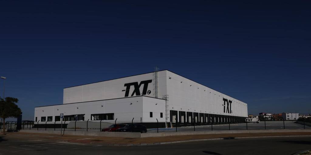 El grupo logístico TXT compra un jet para entrar en el sector del ...