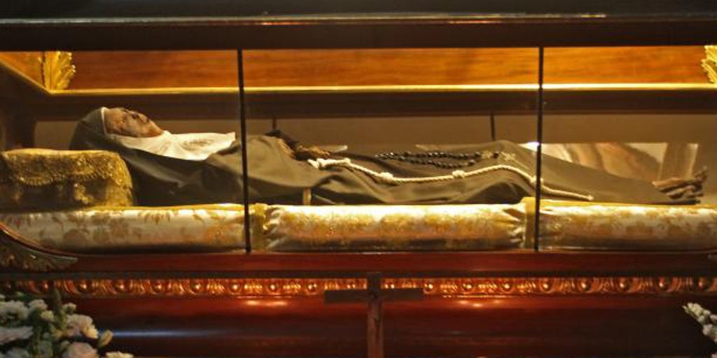 Sevilla venera este sábado el cuerpo incorrupto de Doña María Coronel
