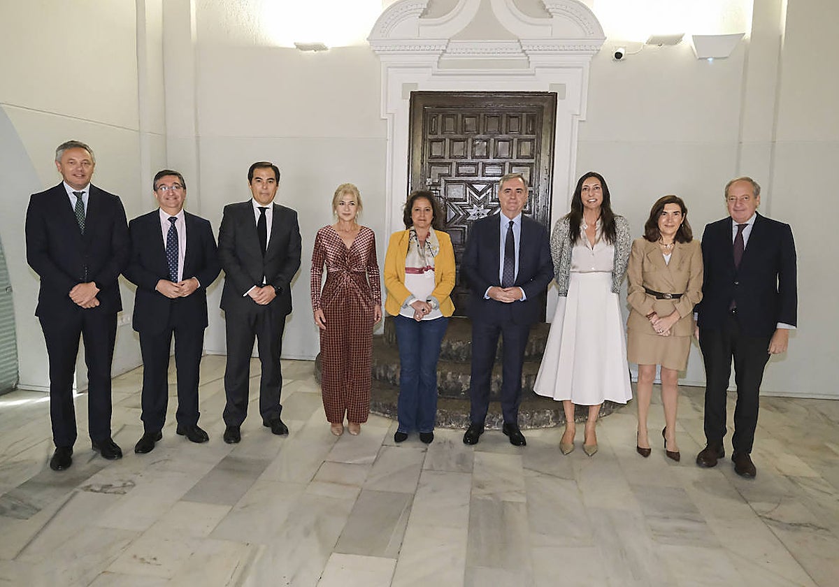 La consejera de Inclusión Social, Loles López, ofrece la conferencia ...