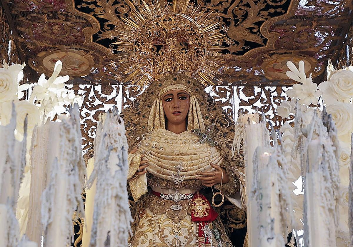 Madrugada del Viernes Santo en Sevilla 2024: ¿qué ver ahora?