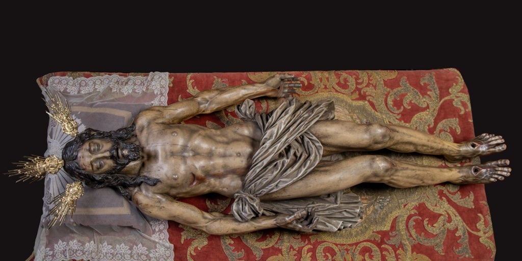 El Cristo Yacente del Santo Entierro presidirá el Vía Crucis de las ...