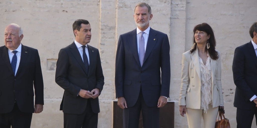 El Rey abre la muestra de los Machado y recibe versos de Inteligencia ...