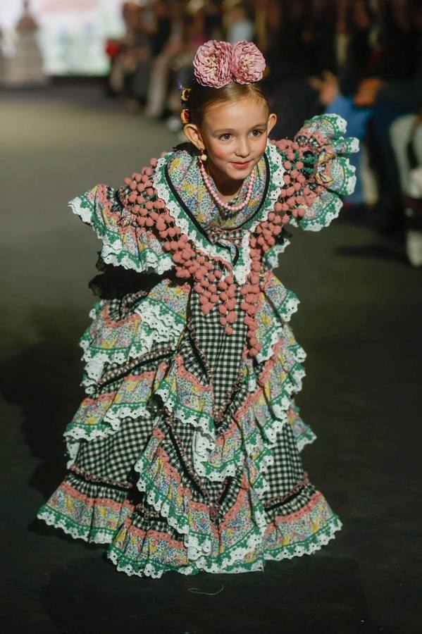 Desfile de Ana Campos Collection en We Love Flamenco 2025, en imágenes