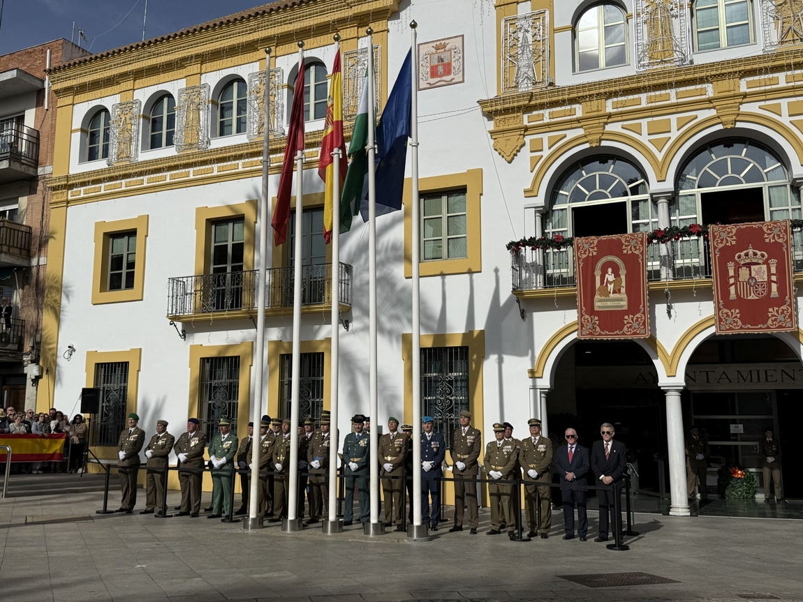 Las imágenes del desfile militar por el medio siglo del Batallón de ...