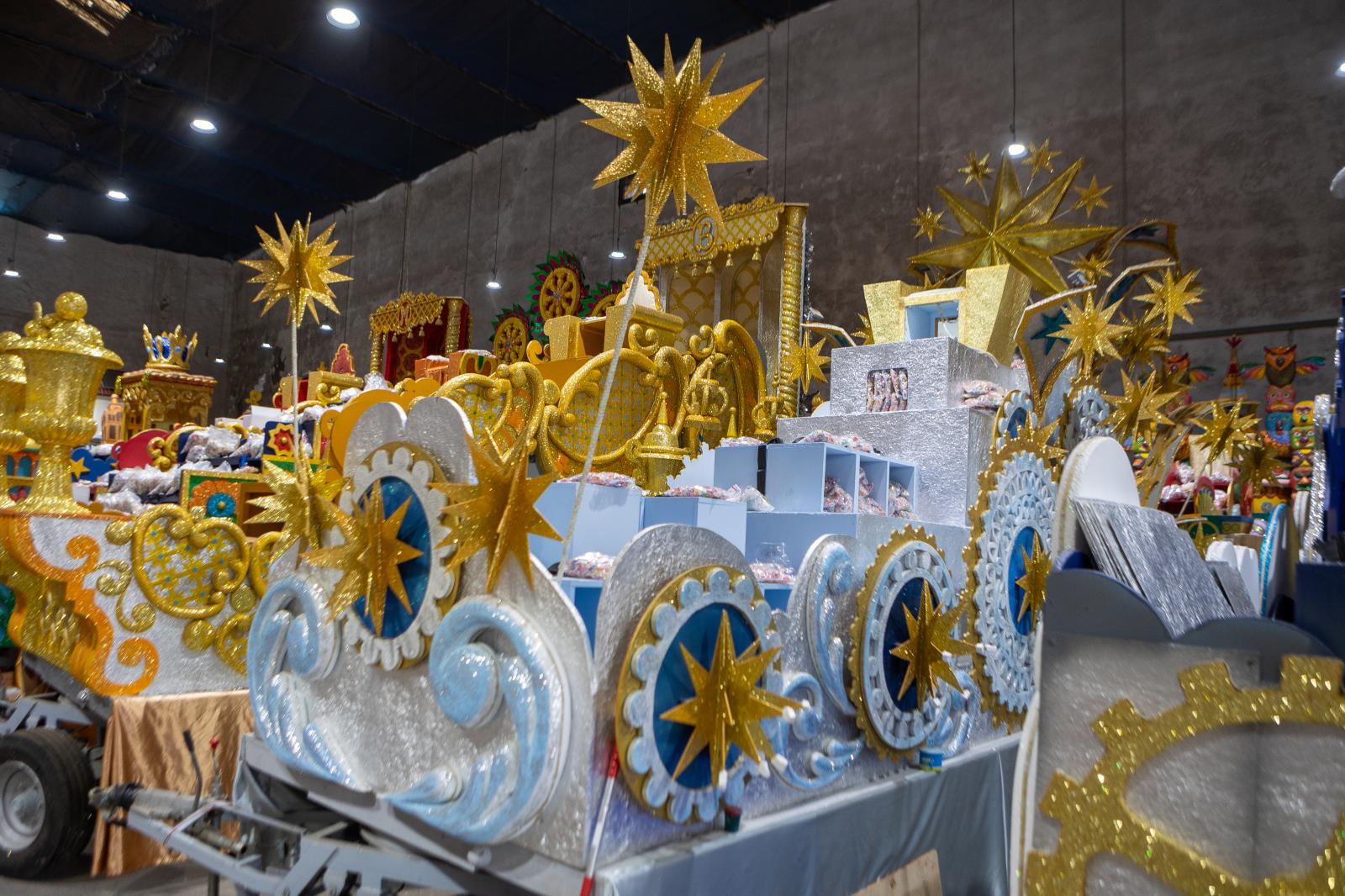 Todas las carrozas de la Cabalgata de los Reyes Magos de Sevilla de ...