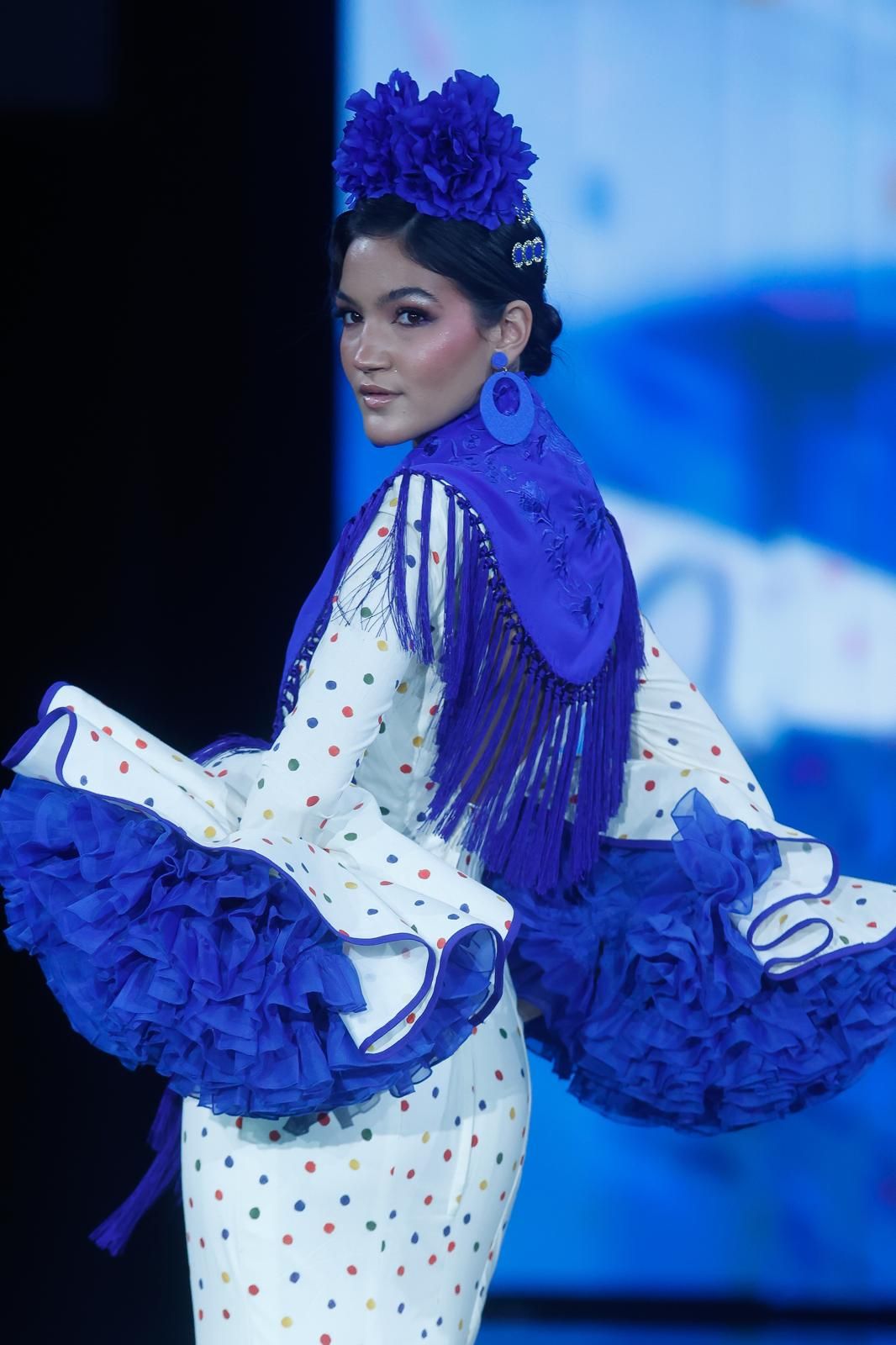 El desfile de Mari Carmen Sáez y Ribes & Casals en SIMOF 2026, en imágenes