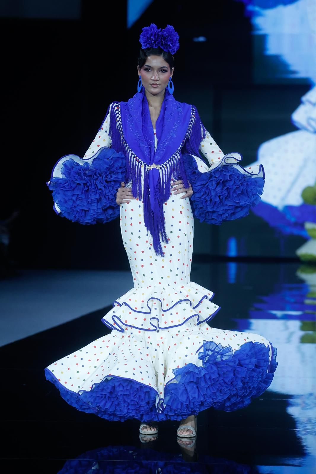 El desfile de Mari Carmen Sáez y Ribes & Casals en SIMOF 2026, en imágenes