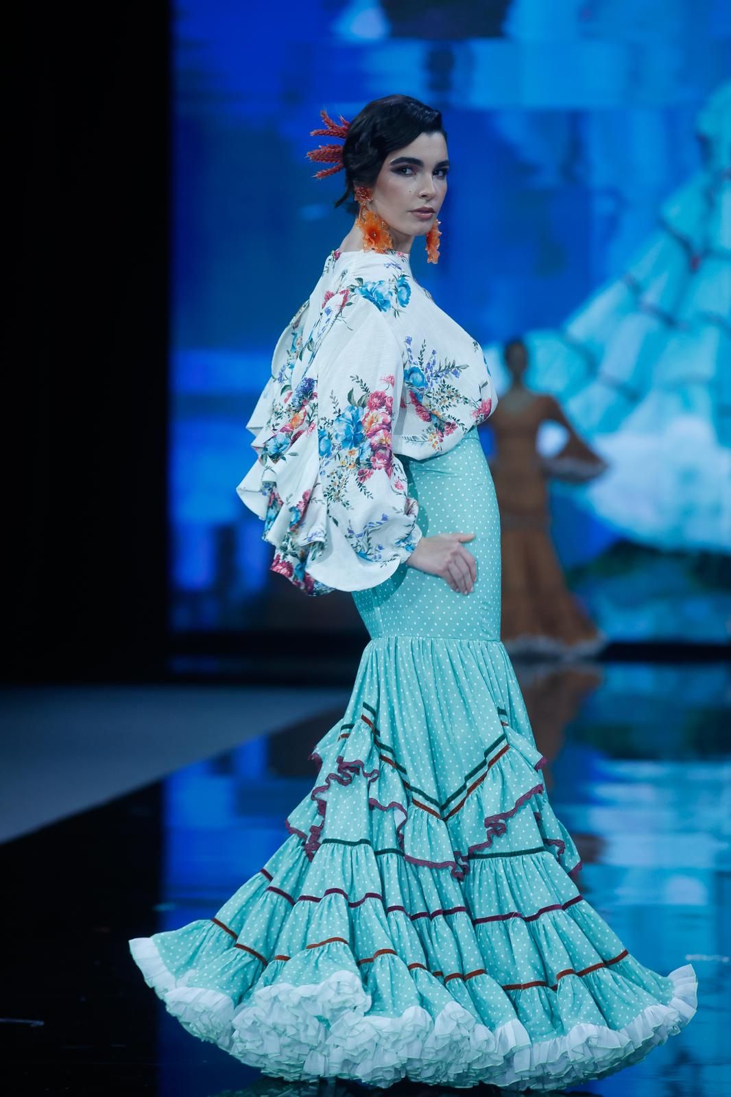 El desfile de Mari Carmen Sáez y Ribes & Casals en SIMOF 2026, en imágenes