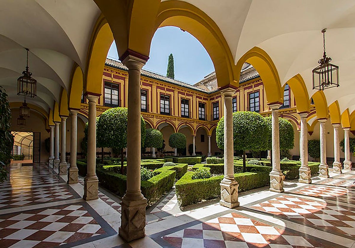 Emasesa abre a las visitas guiadas su sede en el Palacio de los Ponce ...