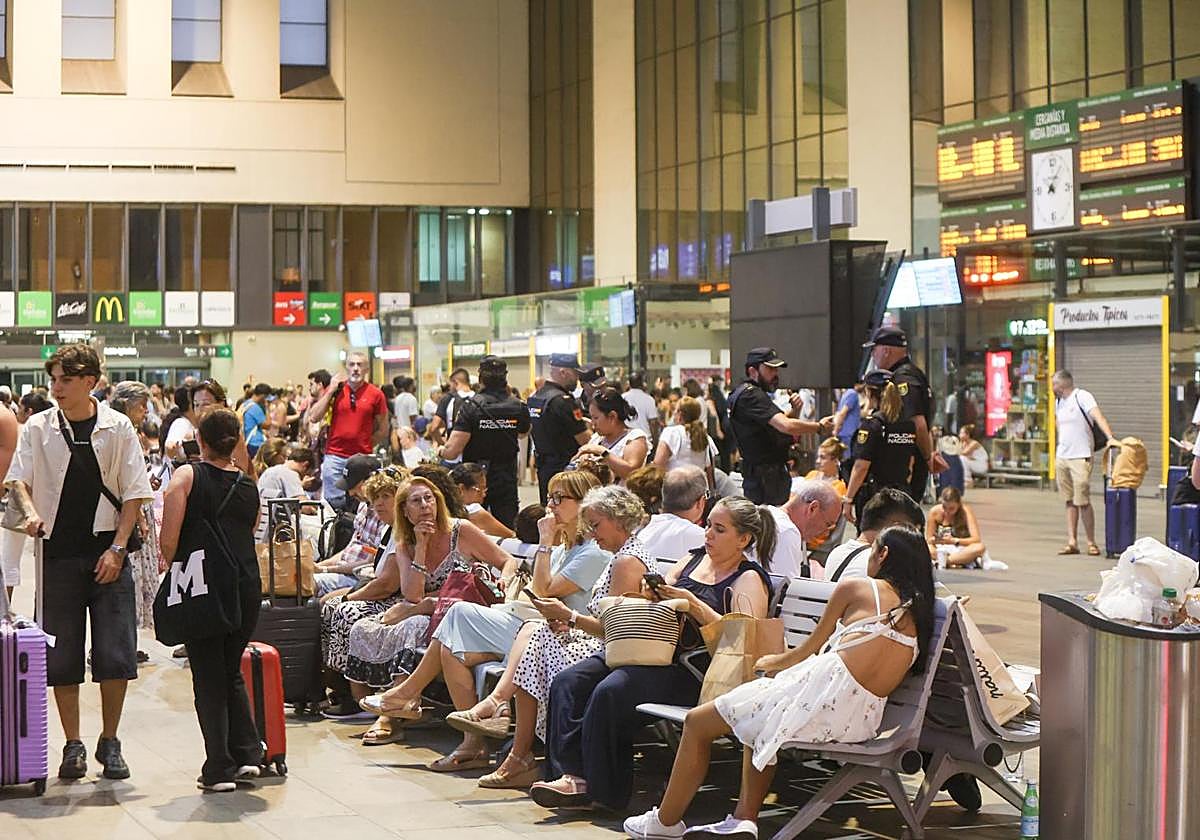 Una incidencia interrumpe la circulación de trenes entre Madrid y Sevilla