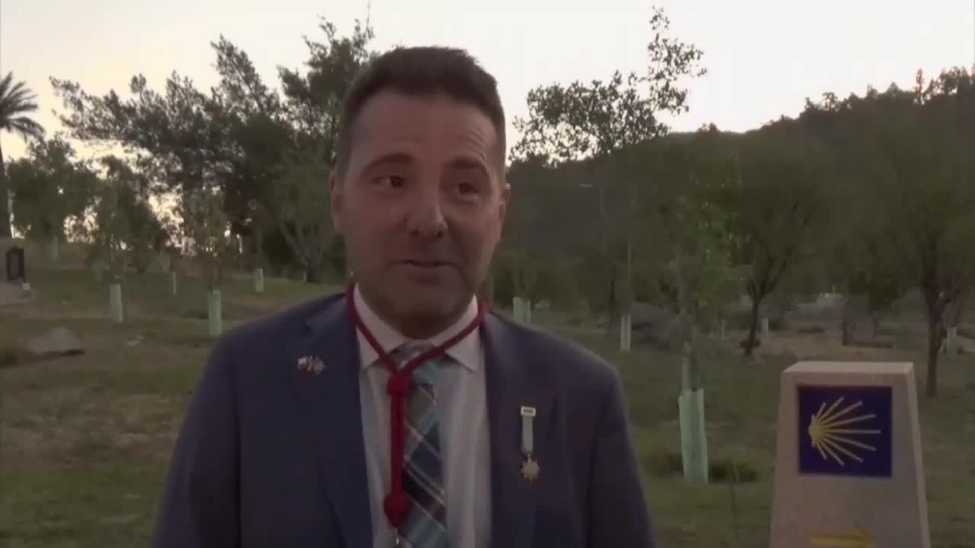 Con una rimbombante ceremonia, Chile presentó el hito más austral del ...