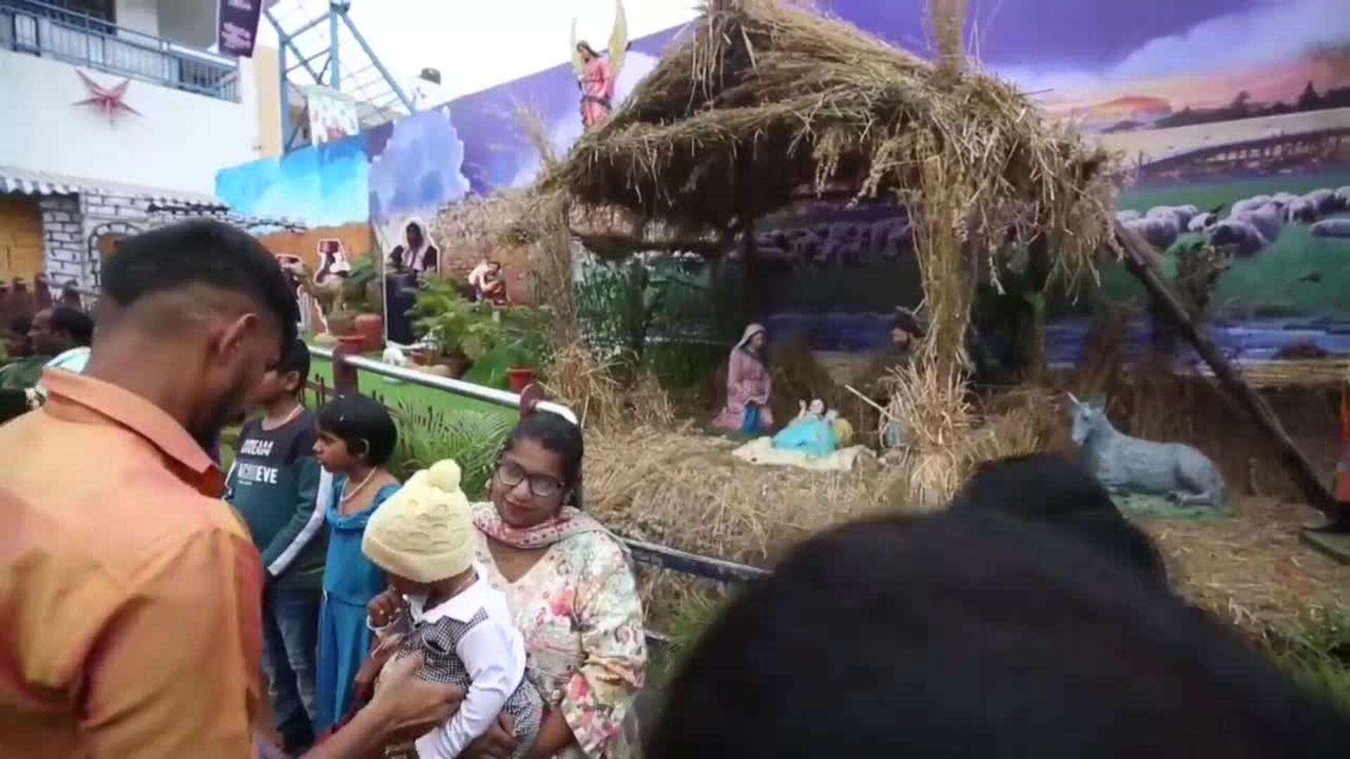 Católicos indios celebran en las iglesias la fiesta de la Navidad Católicos indios celebran en las iglesias la fiesta de la Navidad