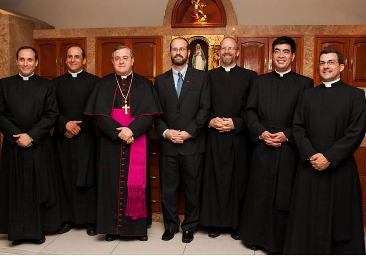 La investigación del Papa al Sodalicio peruano se cobra la renuncia de ...