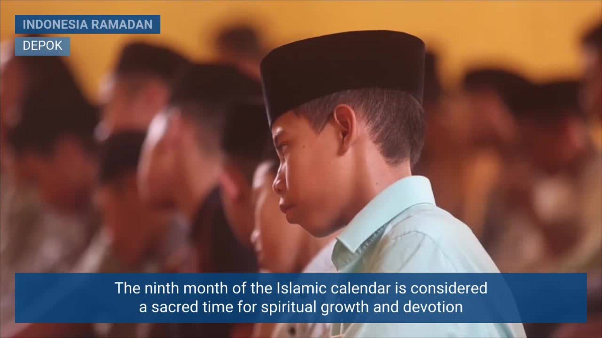 Muslim students in Indonesia observe Ramadan by praying