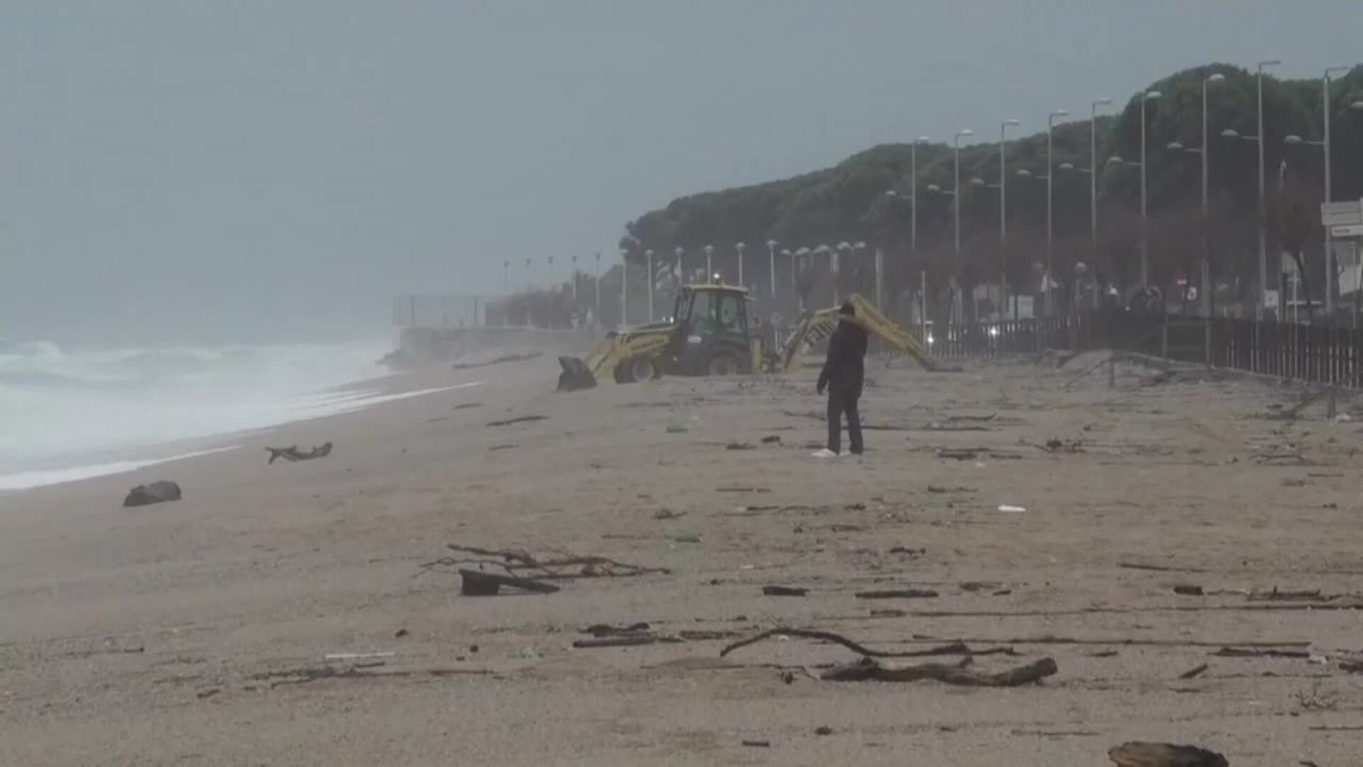 Fuerte oleaje en Blanes (Girona)