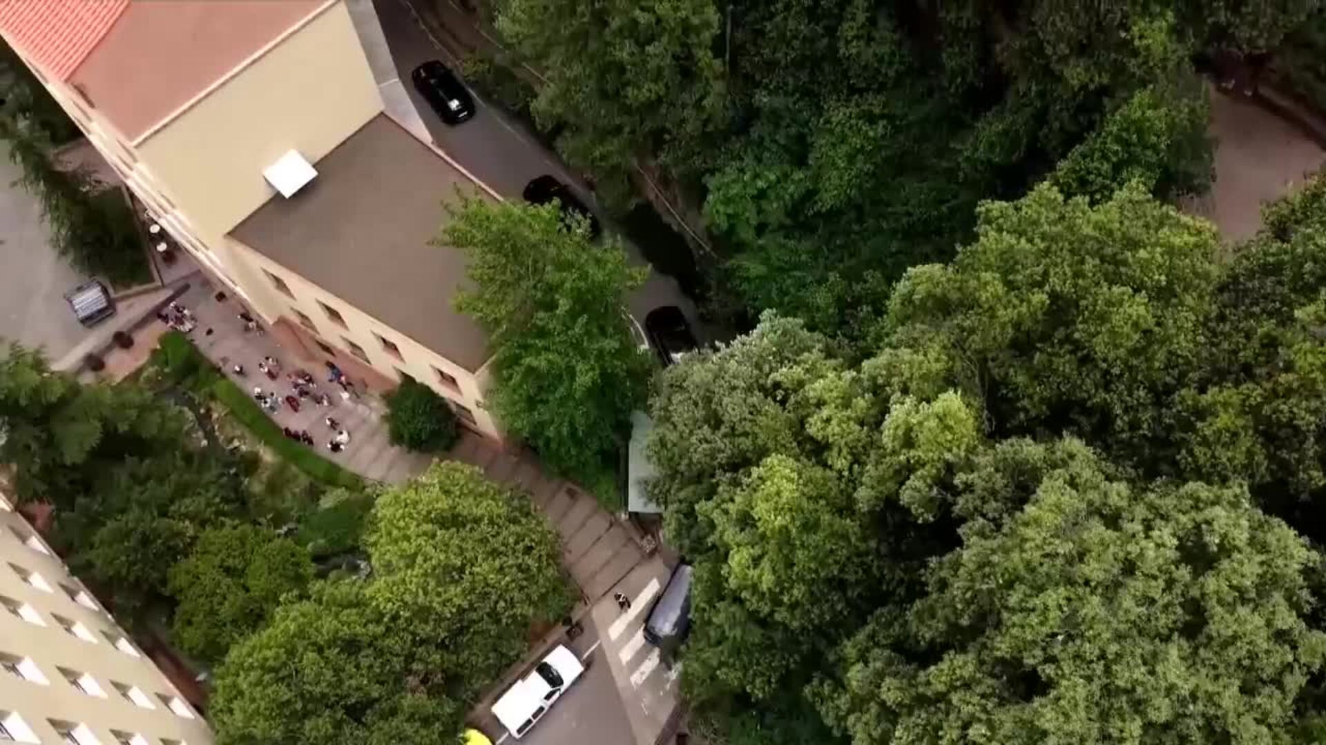 El papa abandona la Abadía de Montserrat (Barcelona)