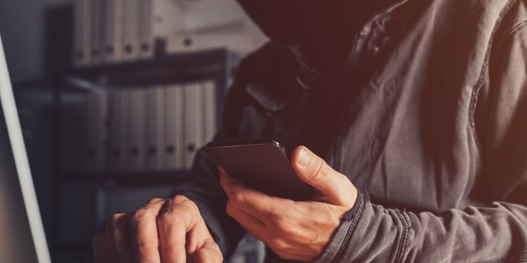 Orange informa del robo de datos de algunos de sus clientes