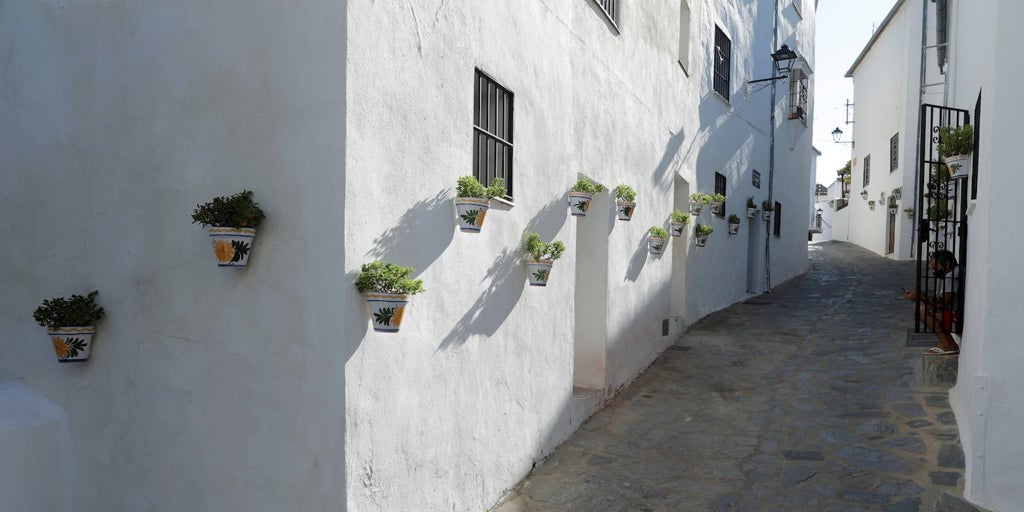 Este es el pueblo andaluz que el periódico The Sun recomienda a los ...