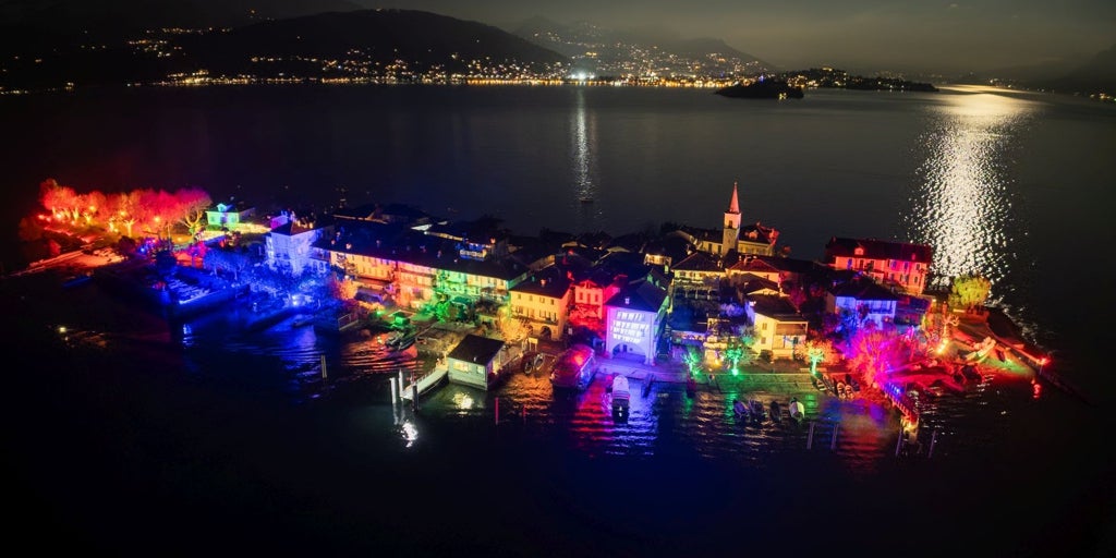 Isla de los Pescadores: el pequeño enclave que ilumina el lago Mayor en ...