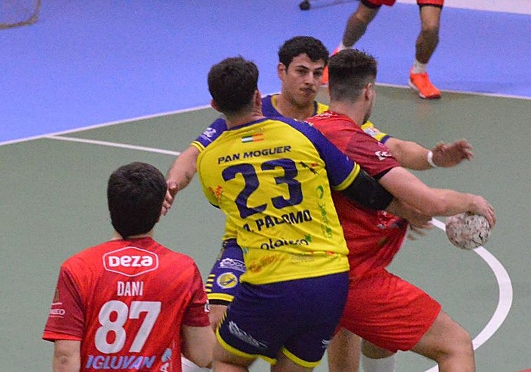 El PAN Moguer resistió poco en Córdoba (31-19)