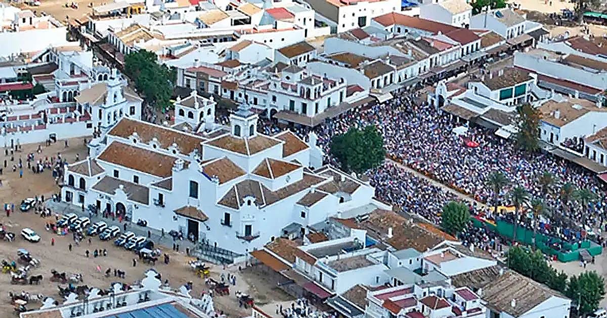 ¿Pueden entrar los vehículos a la aldea durante la romería de El Rocío ...