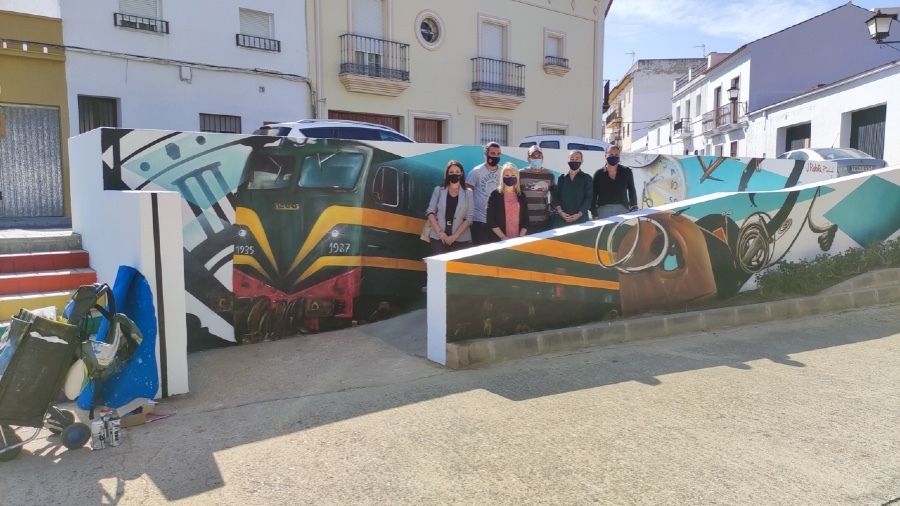 Jacobo Palos y Álvaro Redondo firman un mural artístico sobre el pasado ...