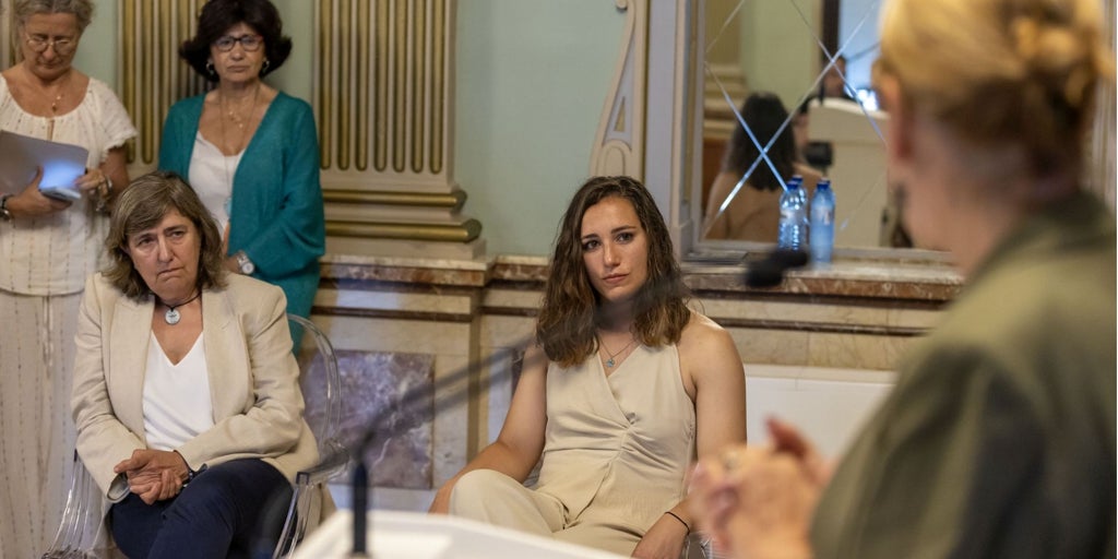 Remedios Malvárez y Sara Serrat, reconocidas con el Premio Marisma ...