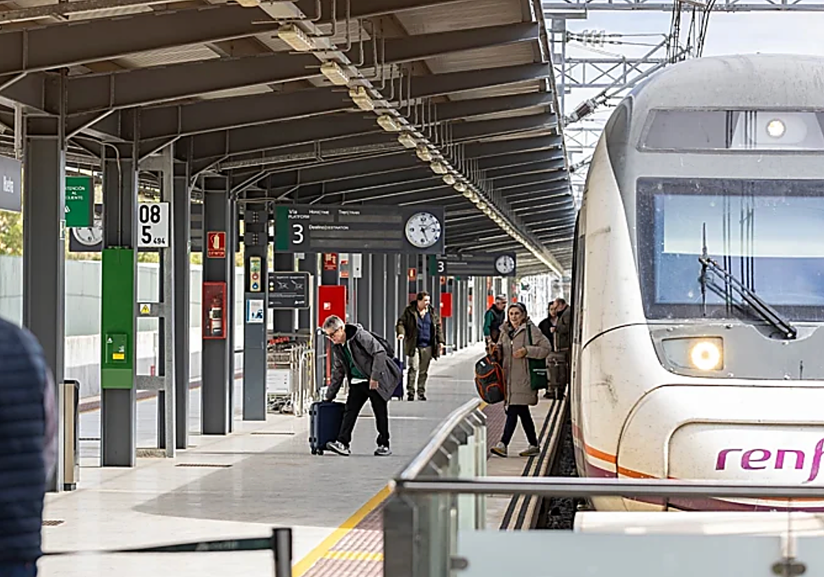 El Alvia Madrid-Huelva llega con una hora y cuarenta minutos de retraso ...