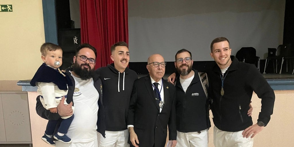 Ramón Velázquez deja el martillo de la Virgen de las Penas de La Palma