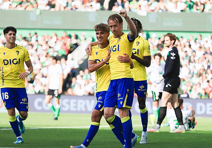 Álex, excapitán del Cádiz CF: «Todavía estoy en 'shock', pero ha sido ...
