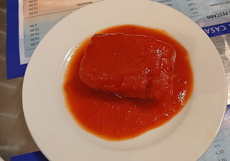 Los bares de Cádiz para comer bacalao con tomate durante la Cuaresma