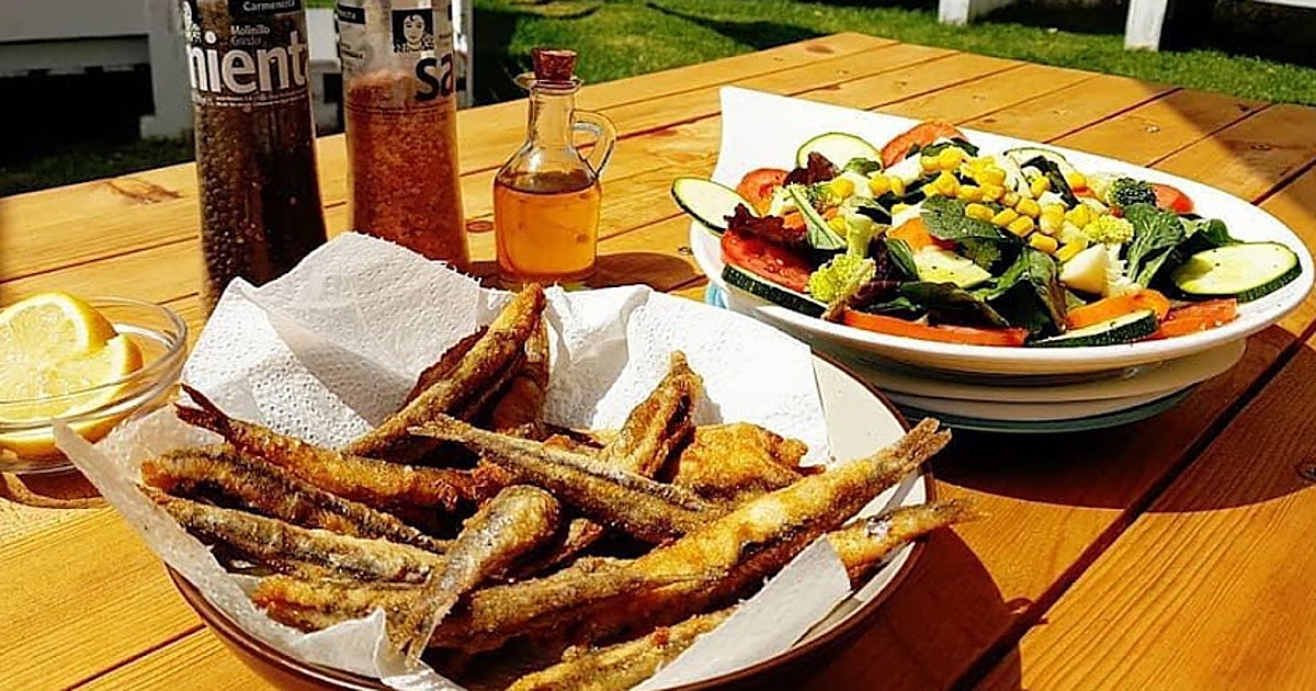 Ozu Bar, el refugio perfecto tras una mañana de surf en Tarifa