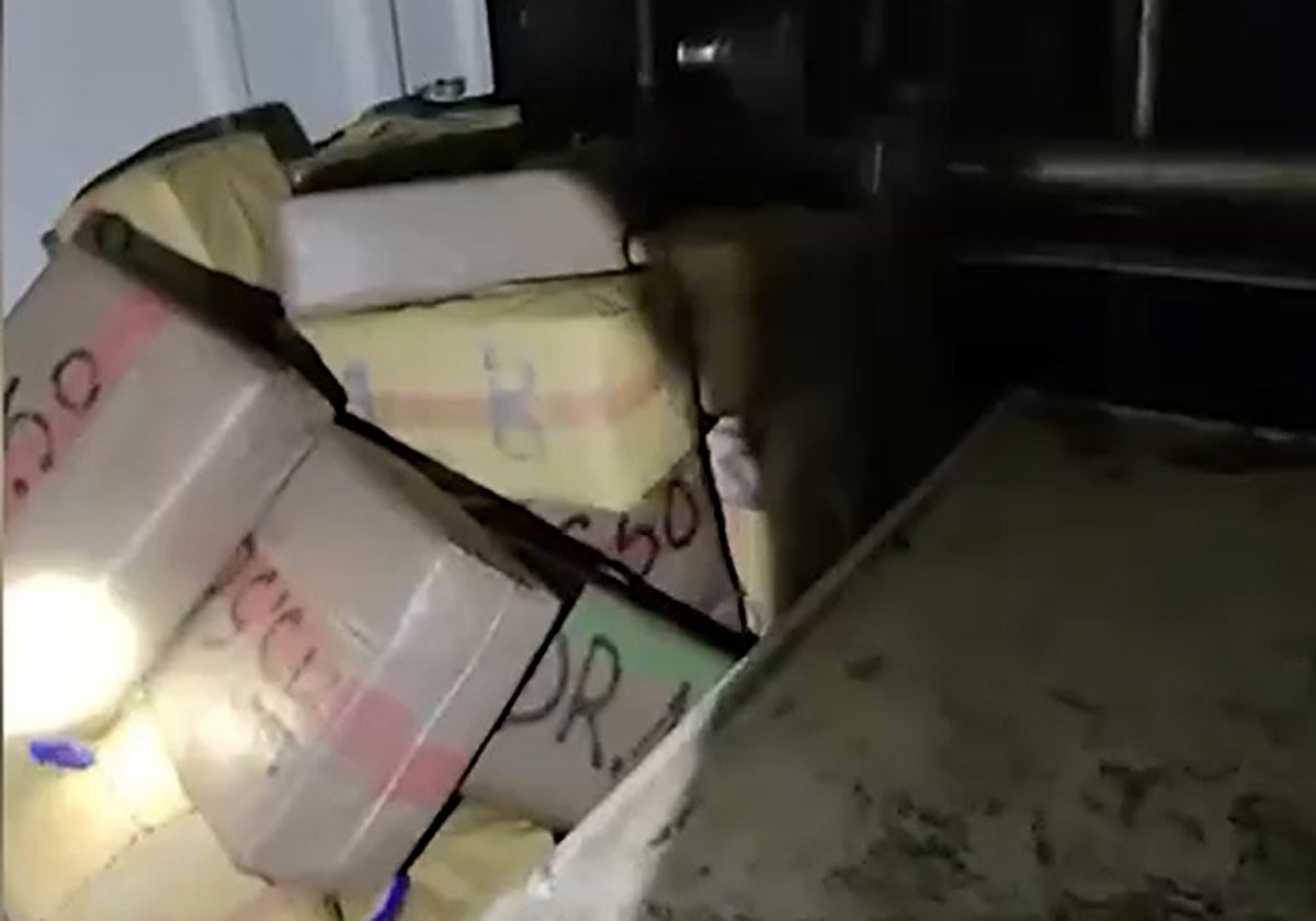 Hallan casi dos toneladas de hachís en un pesquero en Sanlúcar y ...