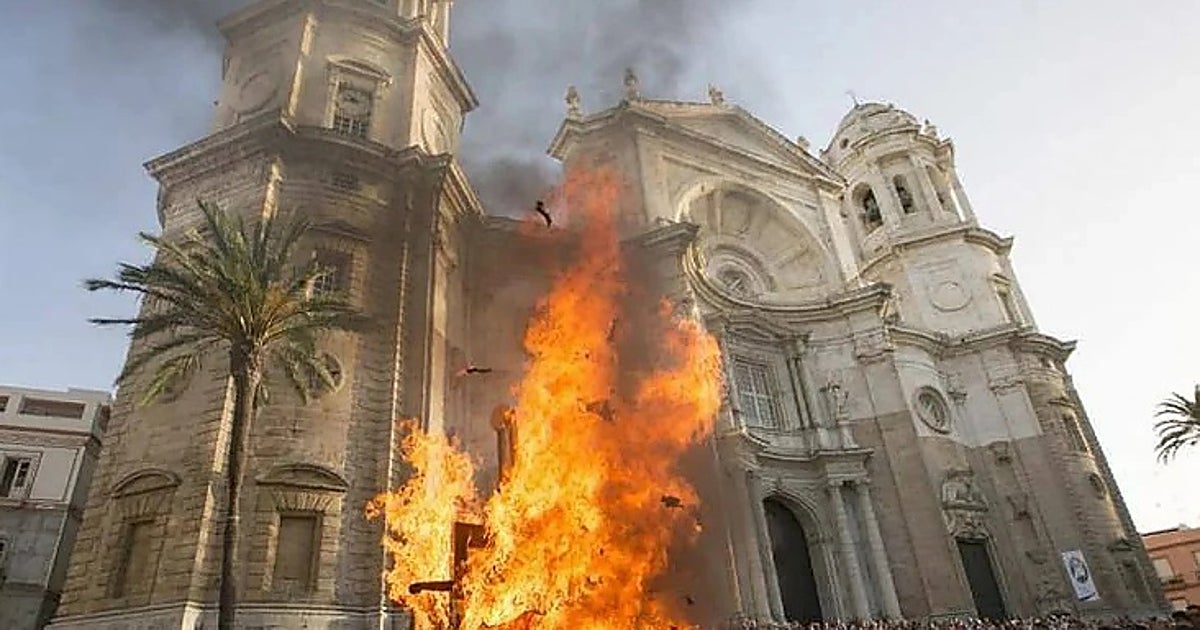 Cádiz celebrará la Noche de los Juanillos 2025 con ocho quemas y una ...