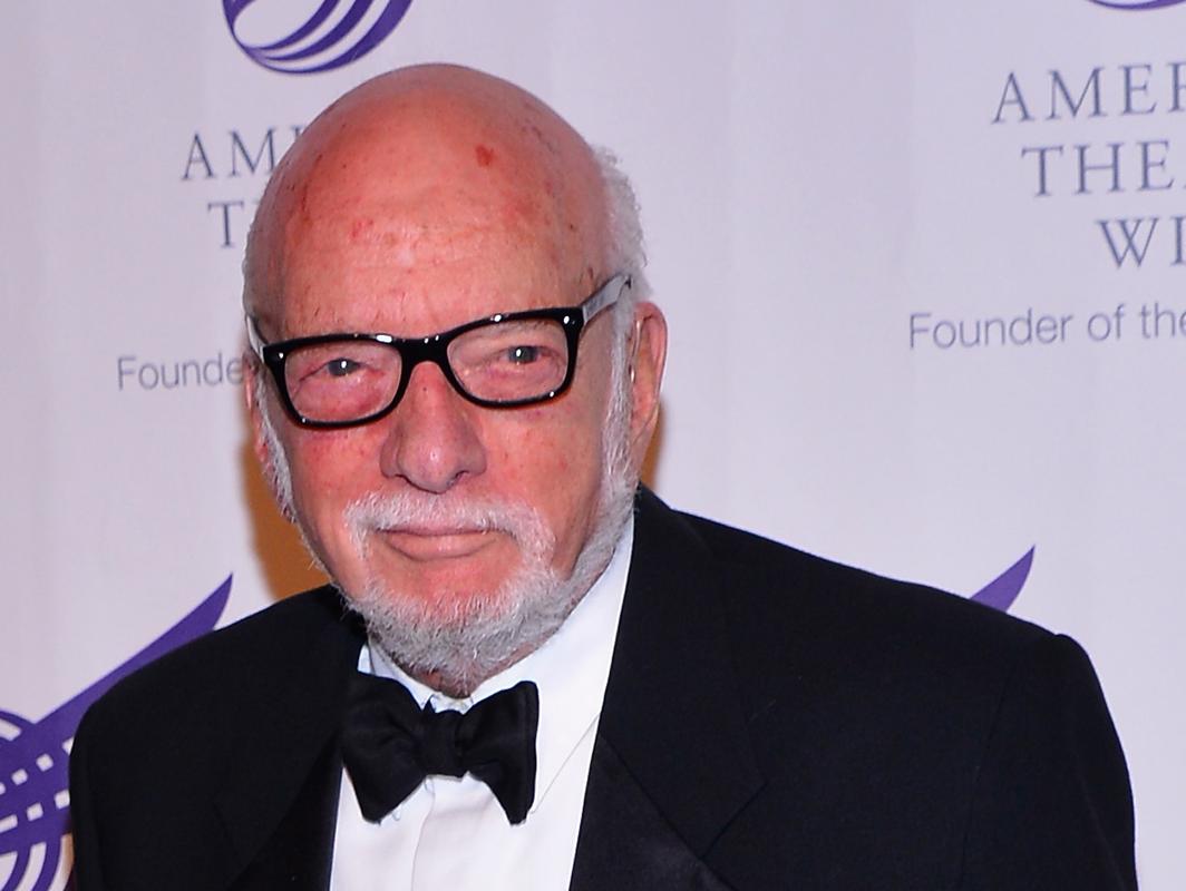 Muere Harold Prince, productor de grandes éxitos de Broadway como «West ...