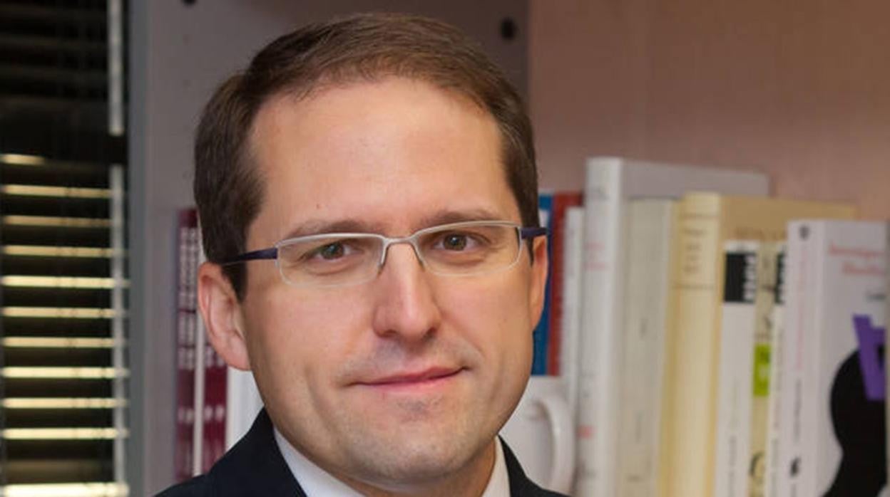 José María Torralba, amor a la verdad frente al afán de poder