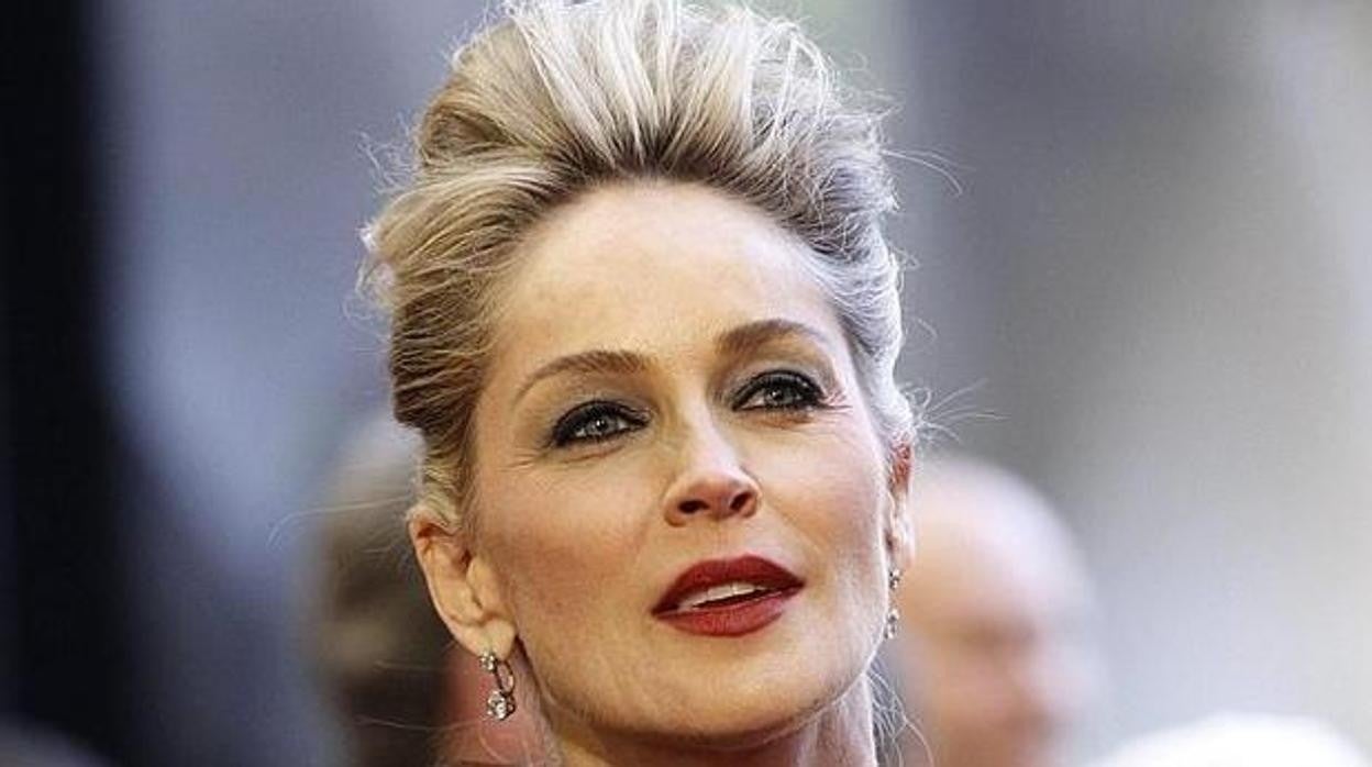 Así luce en bikini Sharon Stone a los 63 años