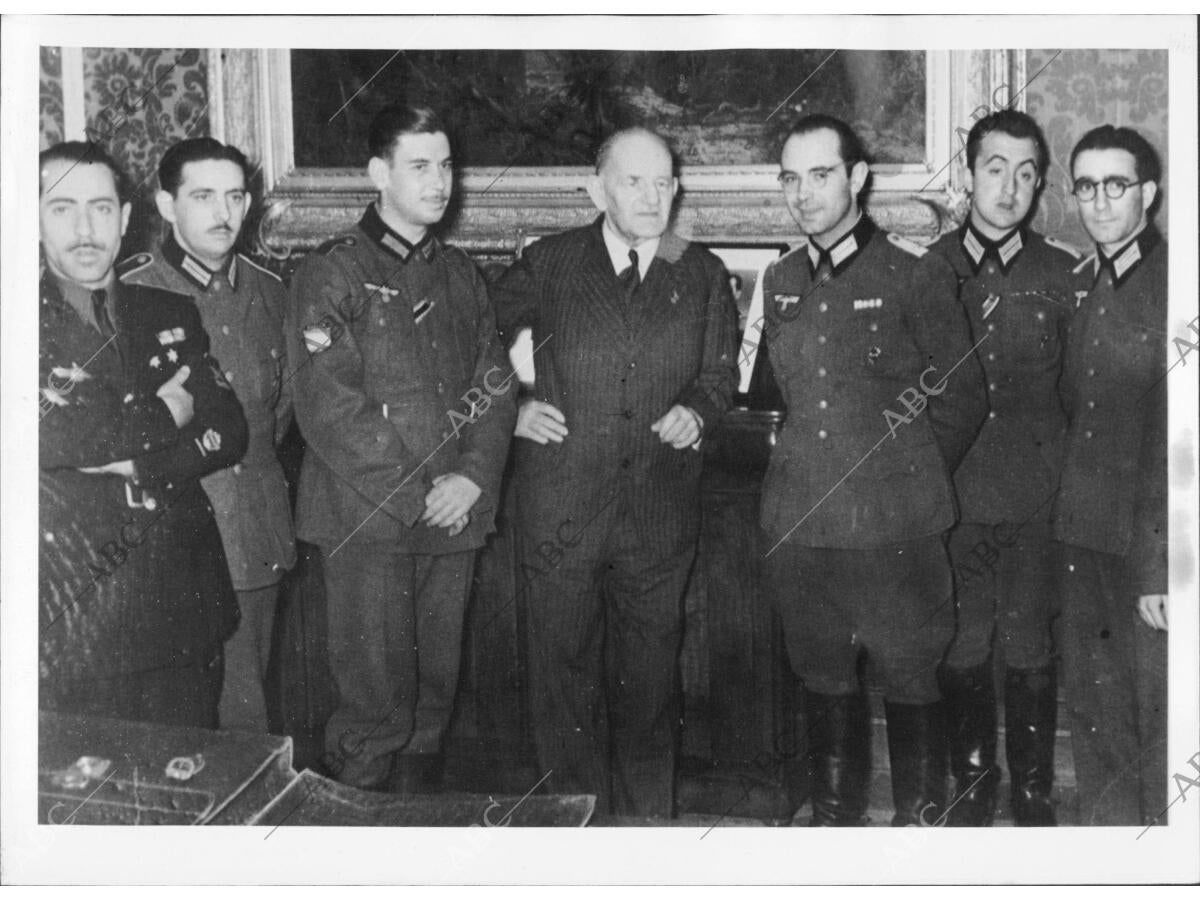 U visita en Berlín al general Von Faupel, presidente del instituto ...