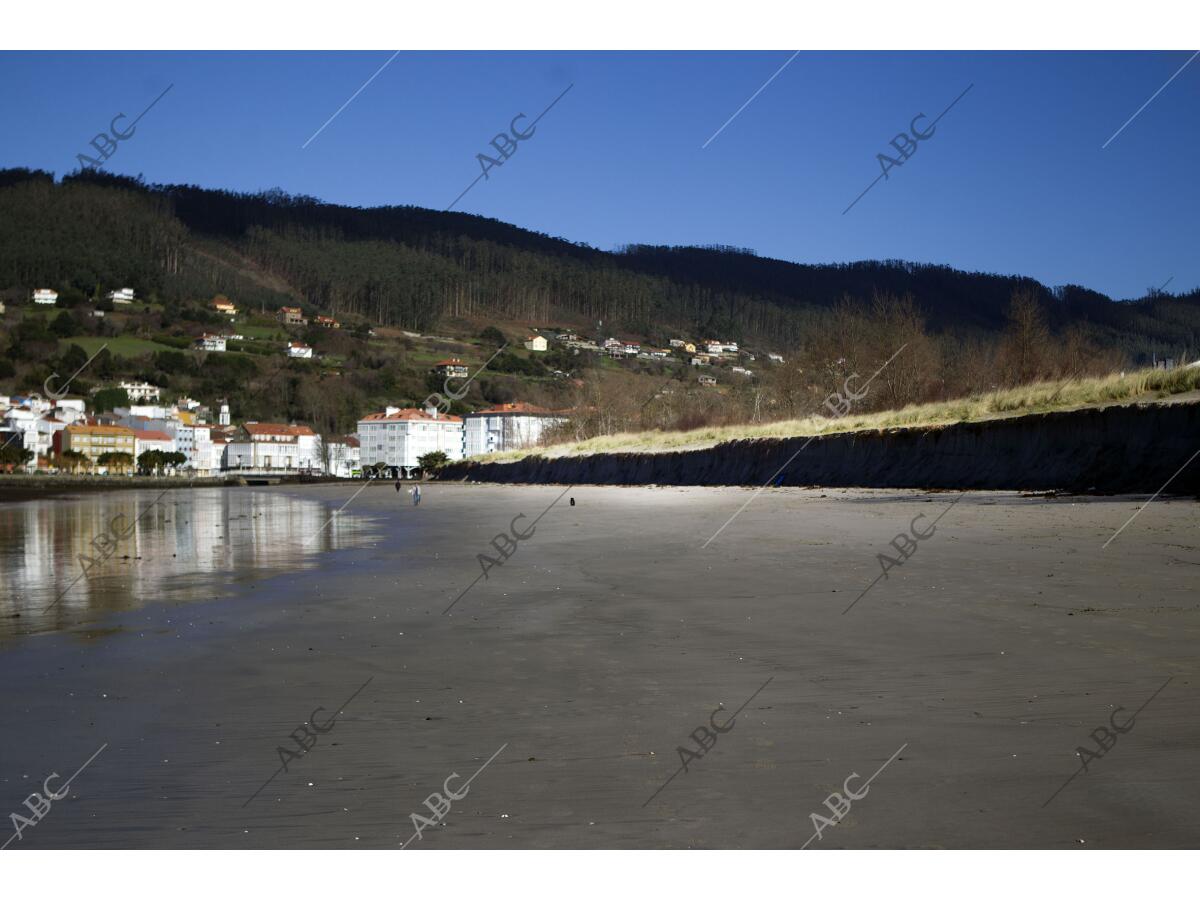 El temporal deja sin arena la playa de Cedeira - Archivo ABC