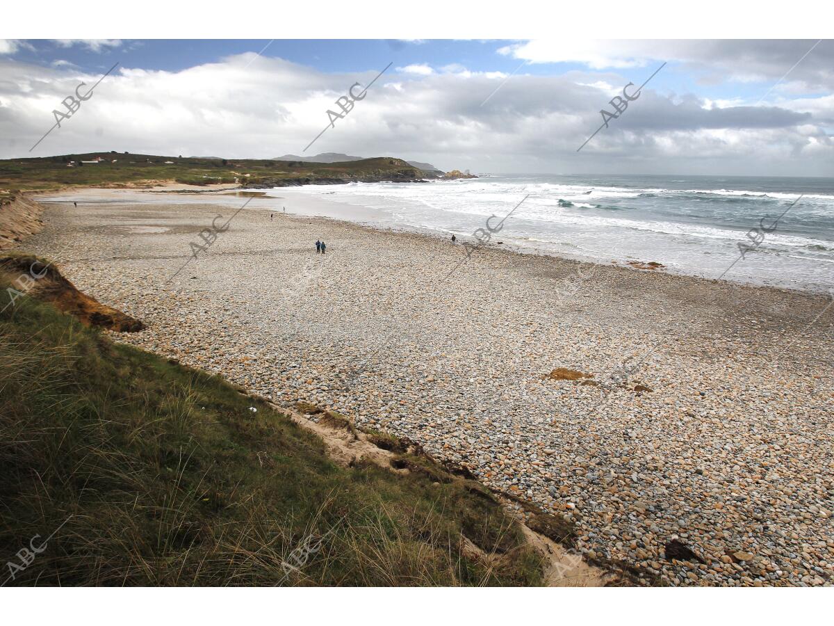 El temporal deja sin arena la playa de Ponzos - Archivo ABC