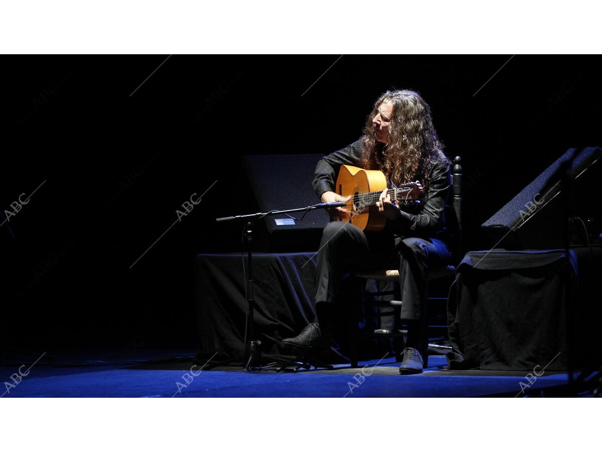Concierto del guitarrista flamenco Tomatito, en el teatro Góngora ... Concierto del guitarrista flamenco Tomatito, en el teatro Góngora ...