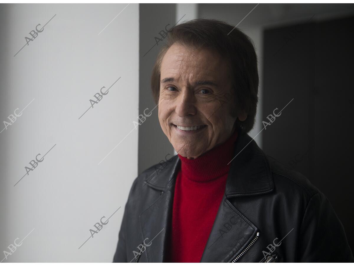 Entrevista con el cantante Raphael - Archivo ABC