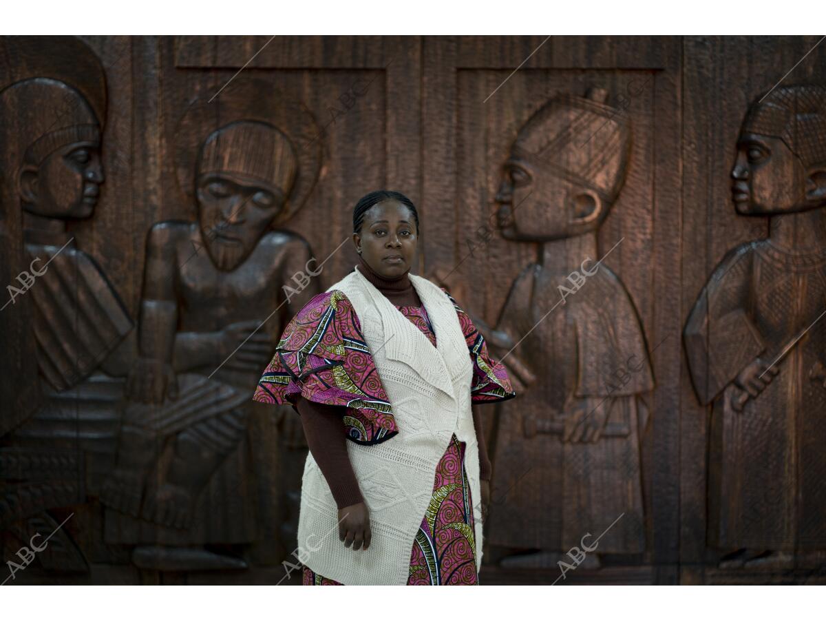 Entrevista Yvette Mushigo, cooperante congoleña, Premio Mundo Negro a ...