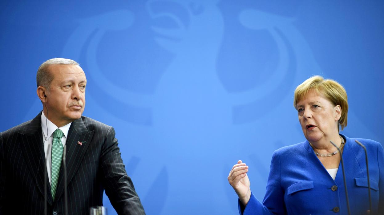 Merkel y Erdogan escenifican una tensa reconciliación sin ocultar sus ...