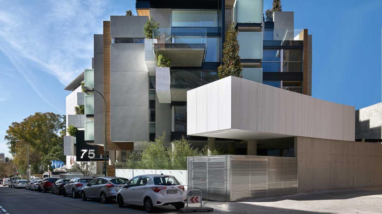 Un edificio escultural con 11 viviendas de lujo en pleno centro de Madrid